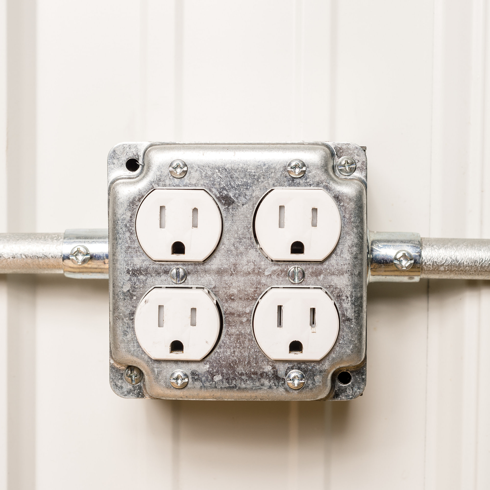Expert Residential Electricians Near Bellevue, WA - Electricians Inc